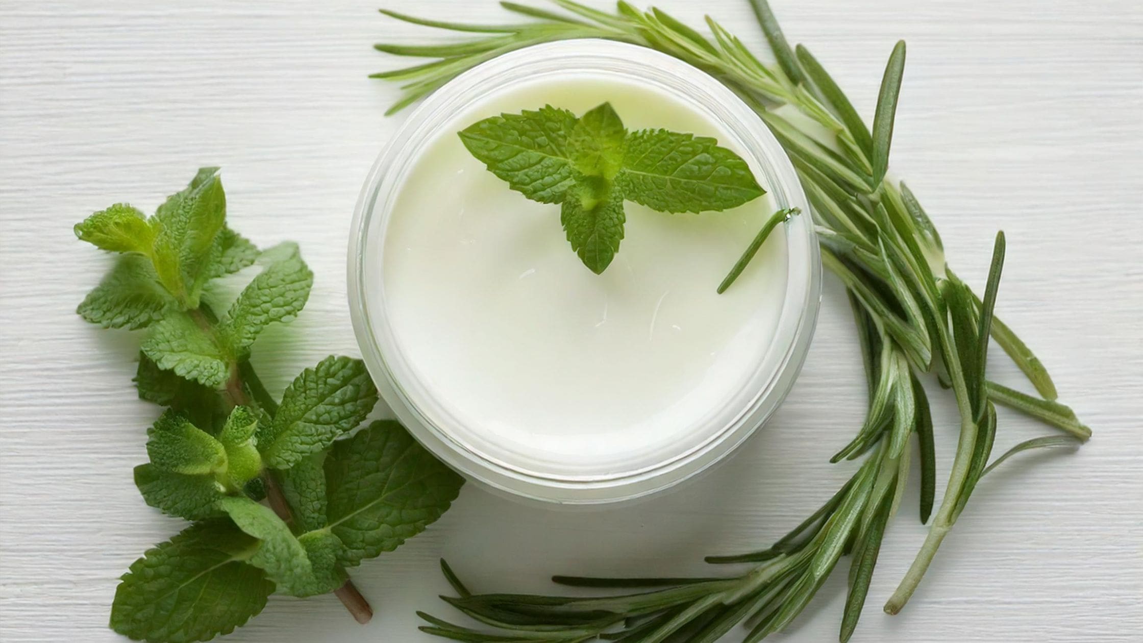 Boost Energy Naturally with Magnesium Lotion {Recipe}